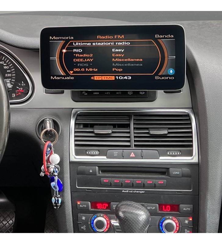 Audi Q7 | Car Tablet | Android | Audio Elite | Audioelite | Apple car ...