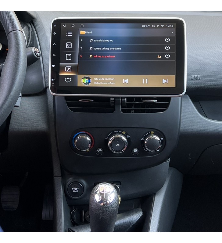 Renault Clio | Car Tablet | Audio Elite