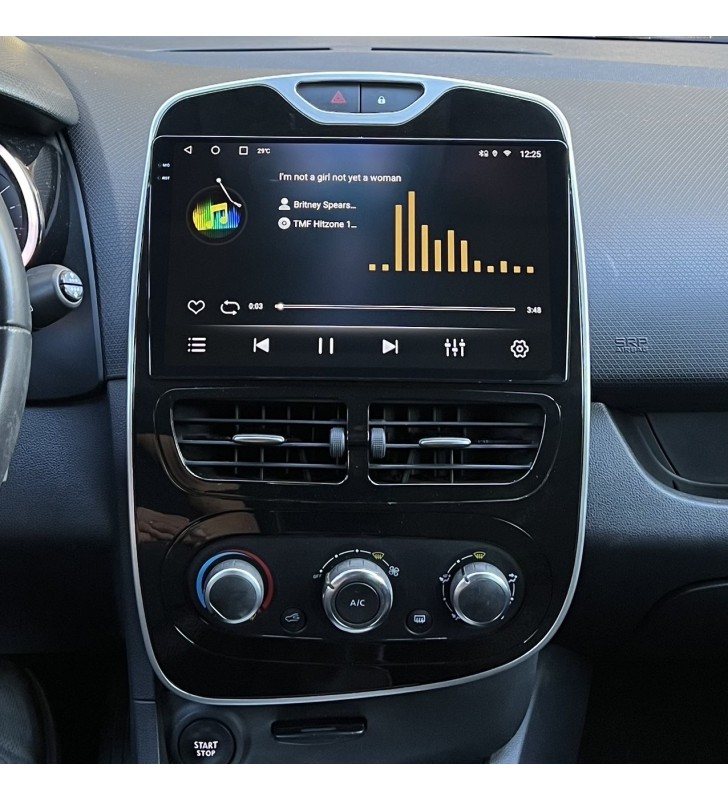 Renault Clio | Car Tablet | Audio Elite