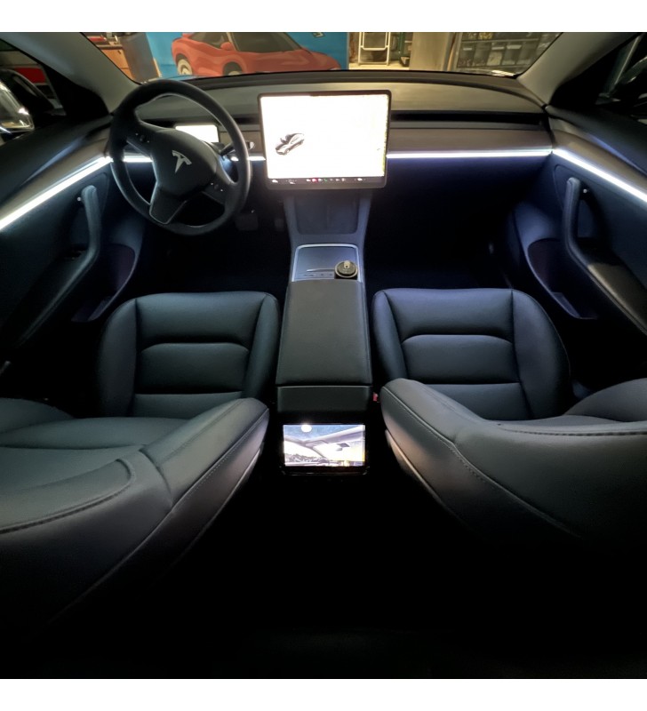 Tesla Model Y | Ambient Light | Audio Elite