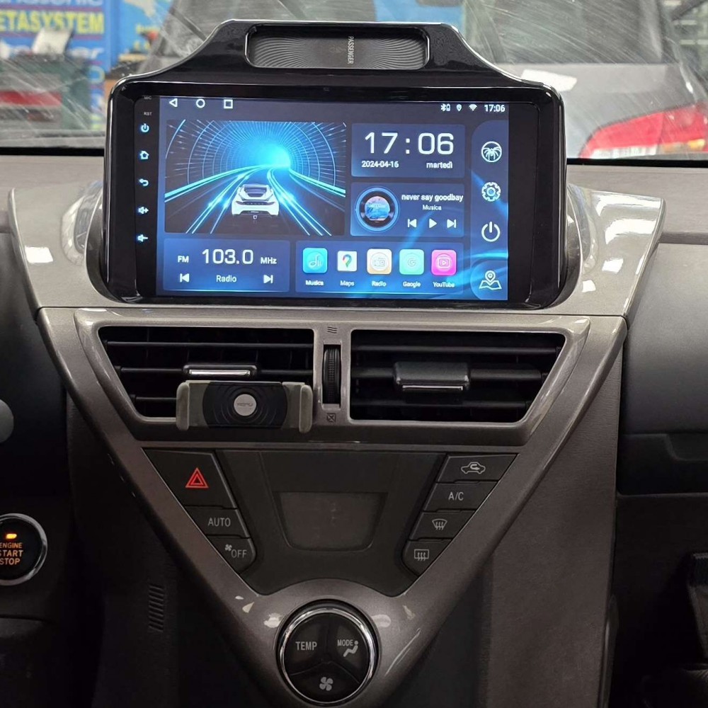 Toyota Iq | Car Tablet | Audio Elite