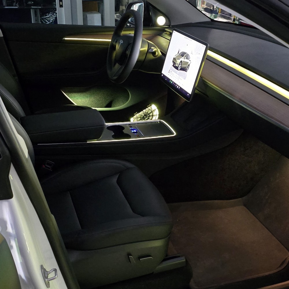 Tesla Model Y | Ambient Light | Audio Elite